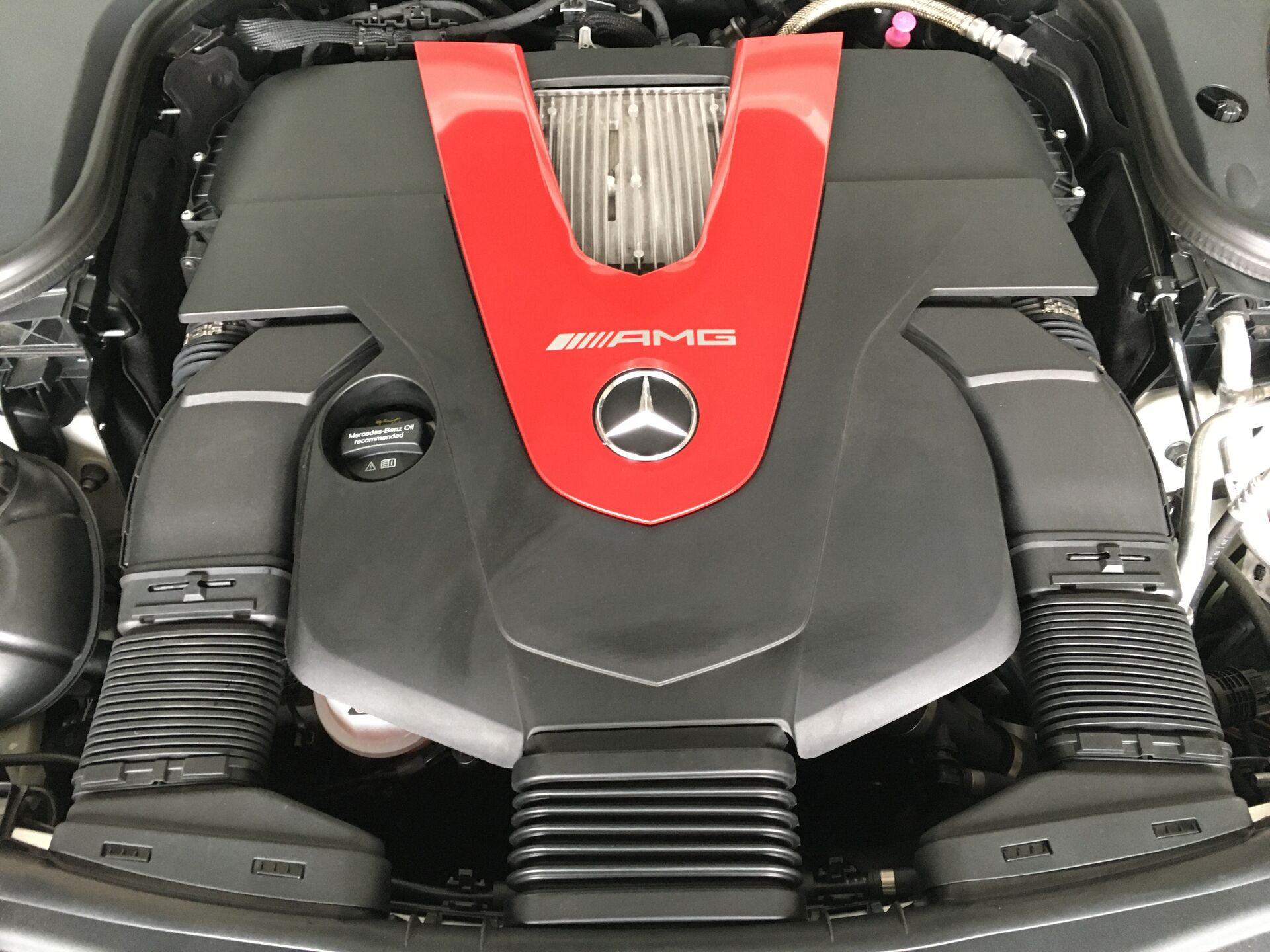 メルセデスベンツ E43 AMG エンジンオイル オイルエレメント交換 | メルセデスベンツ | 松本市で自動車整備を行いながらブログも運営し ...